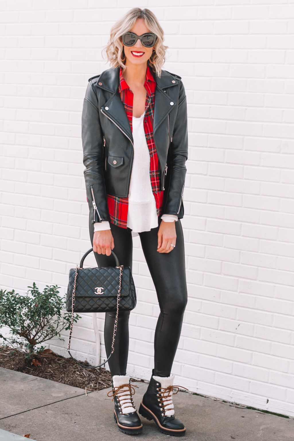 How to Style a Flannel Casually - Straight A Style