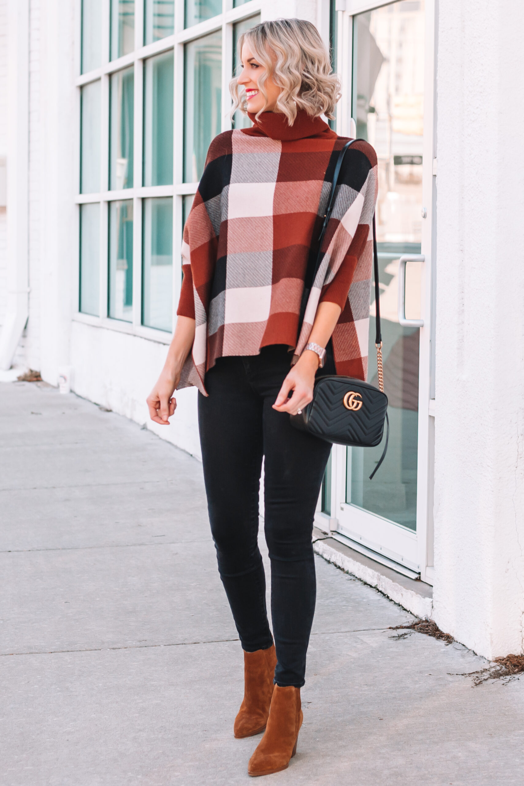 poncho 4 - Straight A Style