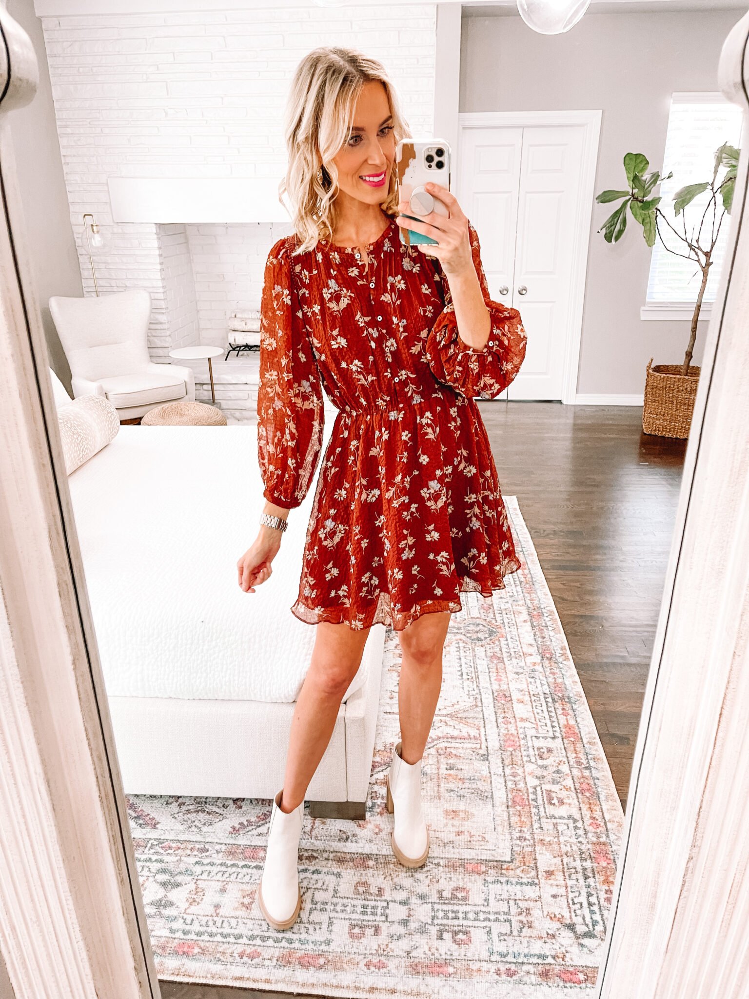 How to Wear Chunky Lug Sole Chelsea Boots - Straight A Style